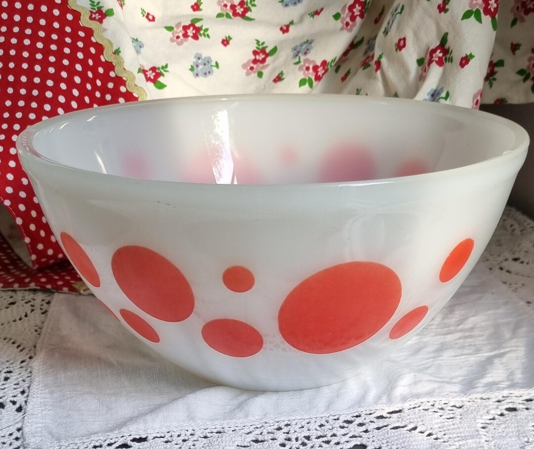 Vintage Red Polka Dot Pyrex Bowl - Etsy