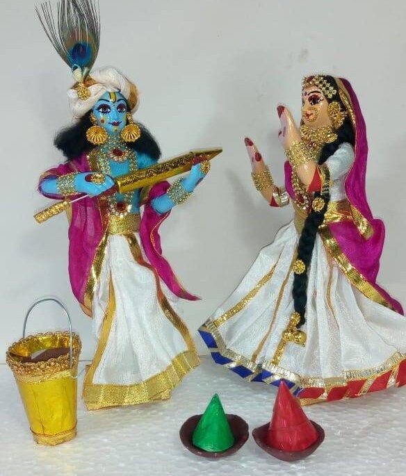 Beautiful Handmade Statue of Krishna Radha - Holi Leela - Krishna ...