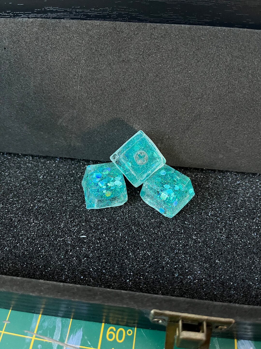 Water Blue Glitter Slime Cross Peg Keycap for Mechanical Keyboards (1 ...