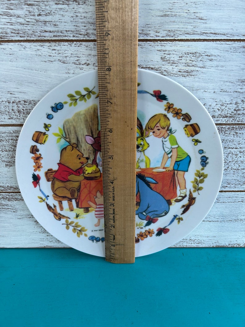 Set of Vintage Laminate Winnie the Pooh Plates - Etsy