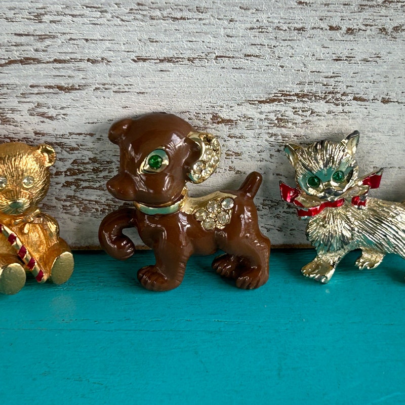 Vintage Lapel Pin - Etsy