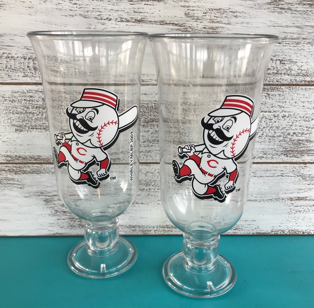 Cool Cincinnati Reds Plastic Hurricane Glasses (set of 2) - Etsy