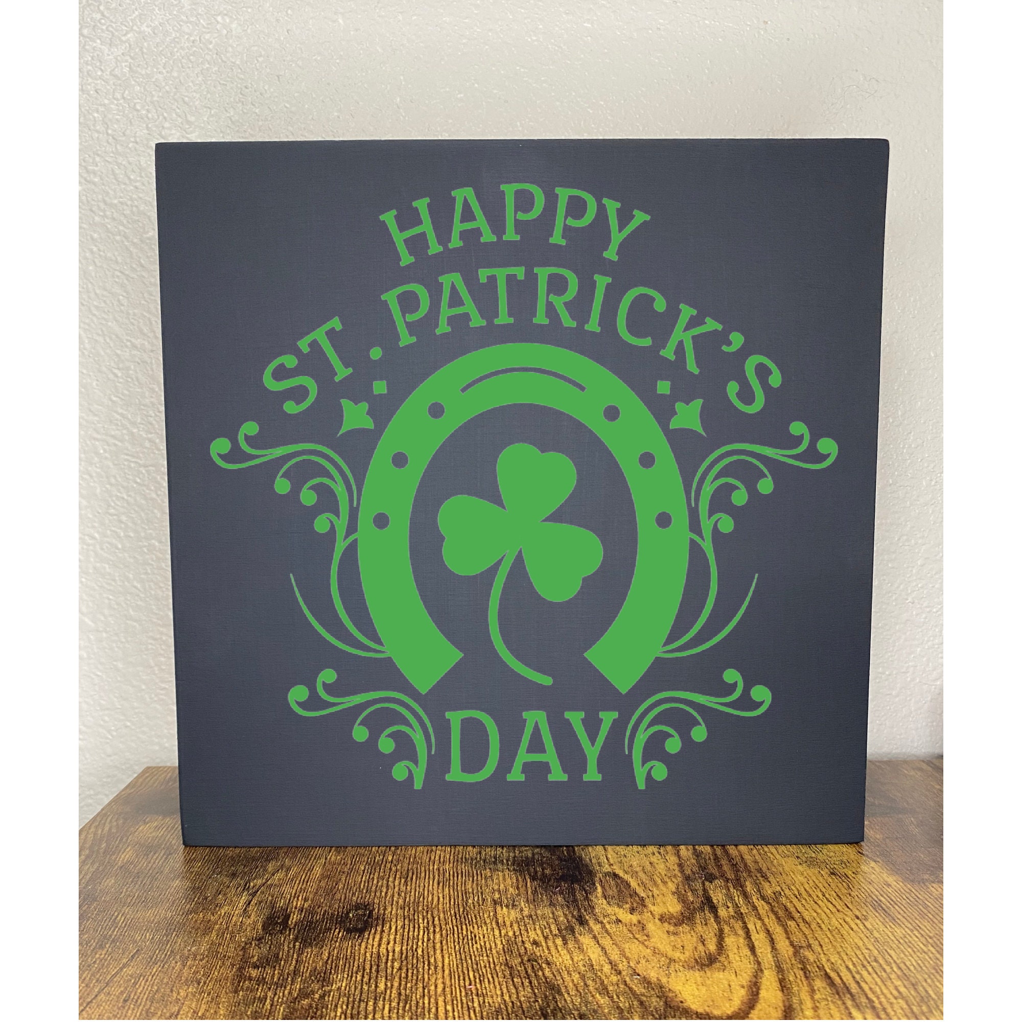 St. Patrick's Day Sign 10 Square Wood Sign Hand | Etsy