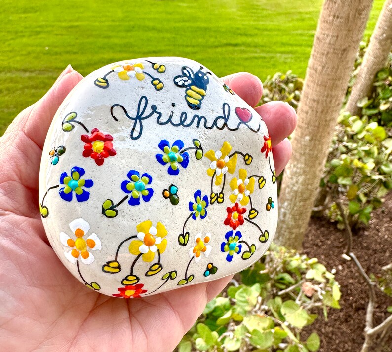 Friendship Rock, Bees and Flowers Rock - Etsy