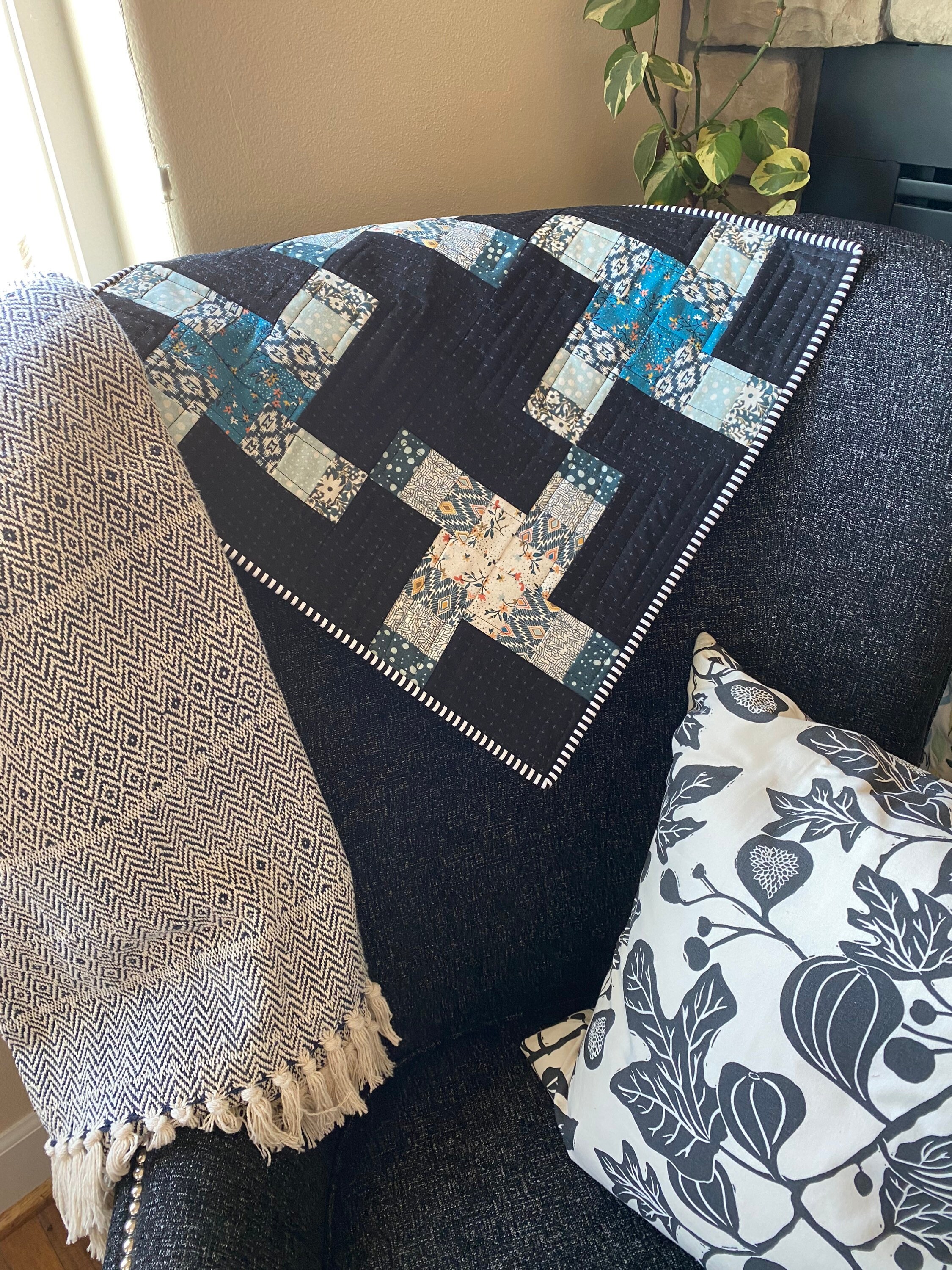 20 Rainbow Square Blue Twist Table Topper Machine Quilted - Etsy