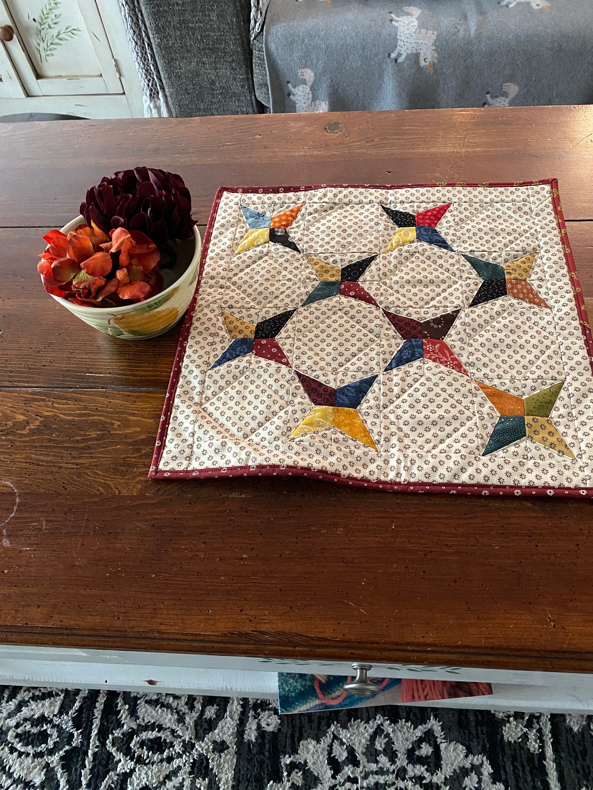 16 or 20 Square Table Topper With Funky Kite Star Like Blocks and Free ...