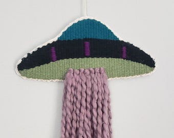 Alien Ship Wall Art - Etsy