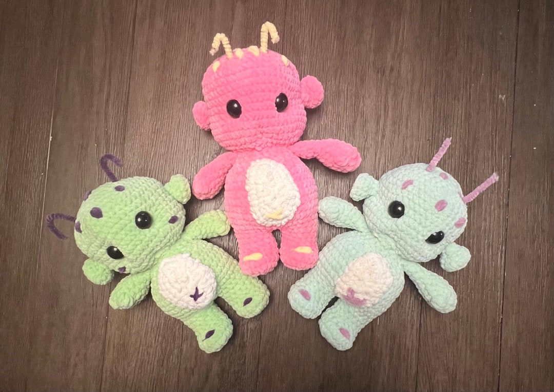 Crochet Aliens Alien Alien Plushie Crochet Plushies Crochet Monster ...