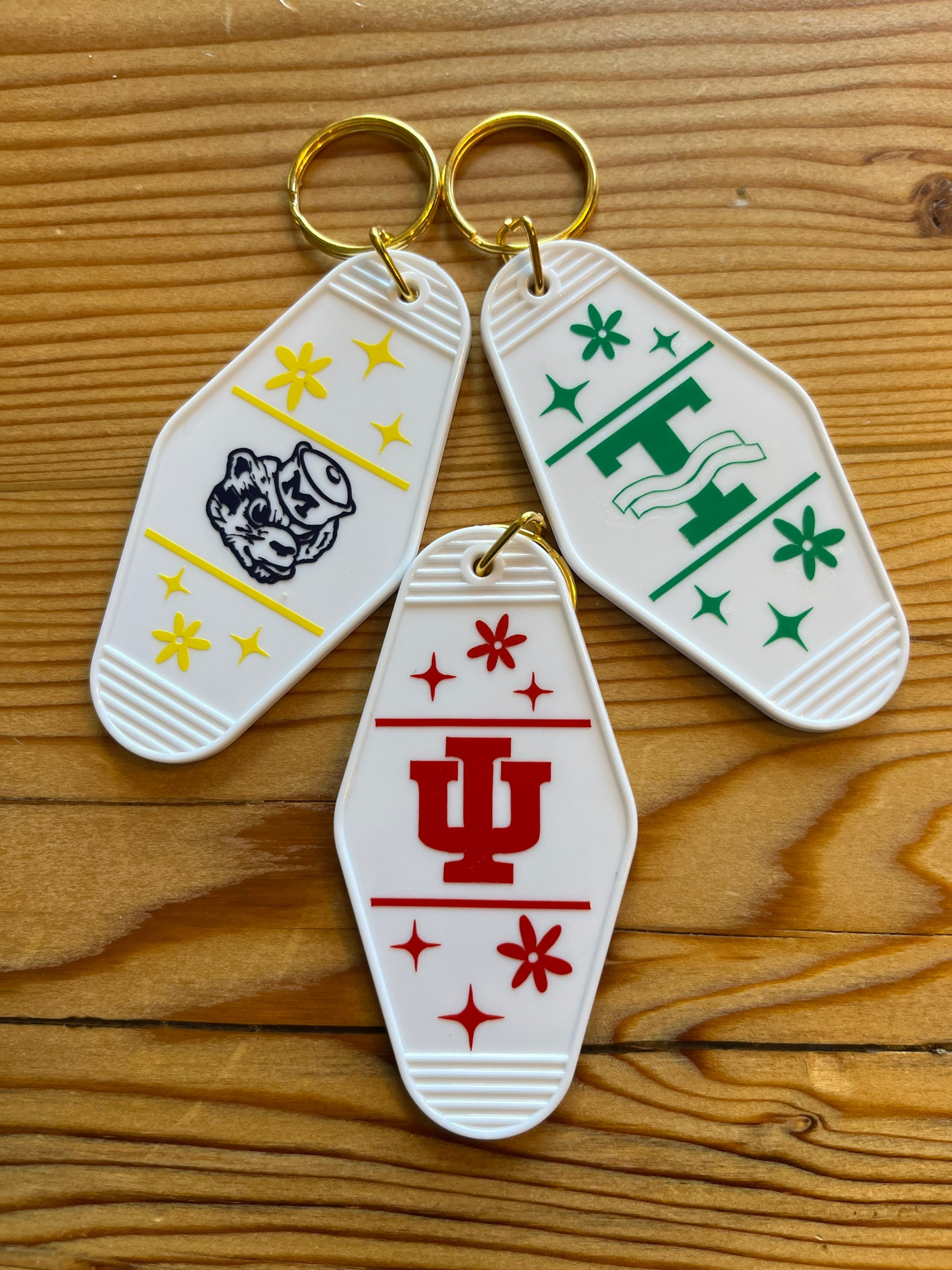 VINTAGE College Logo Motel Key Chains FREE SHIPPING - Etsy