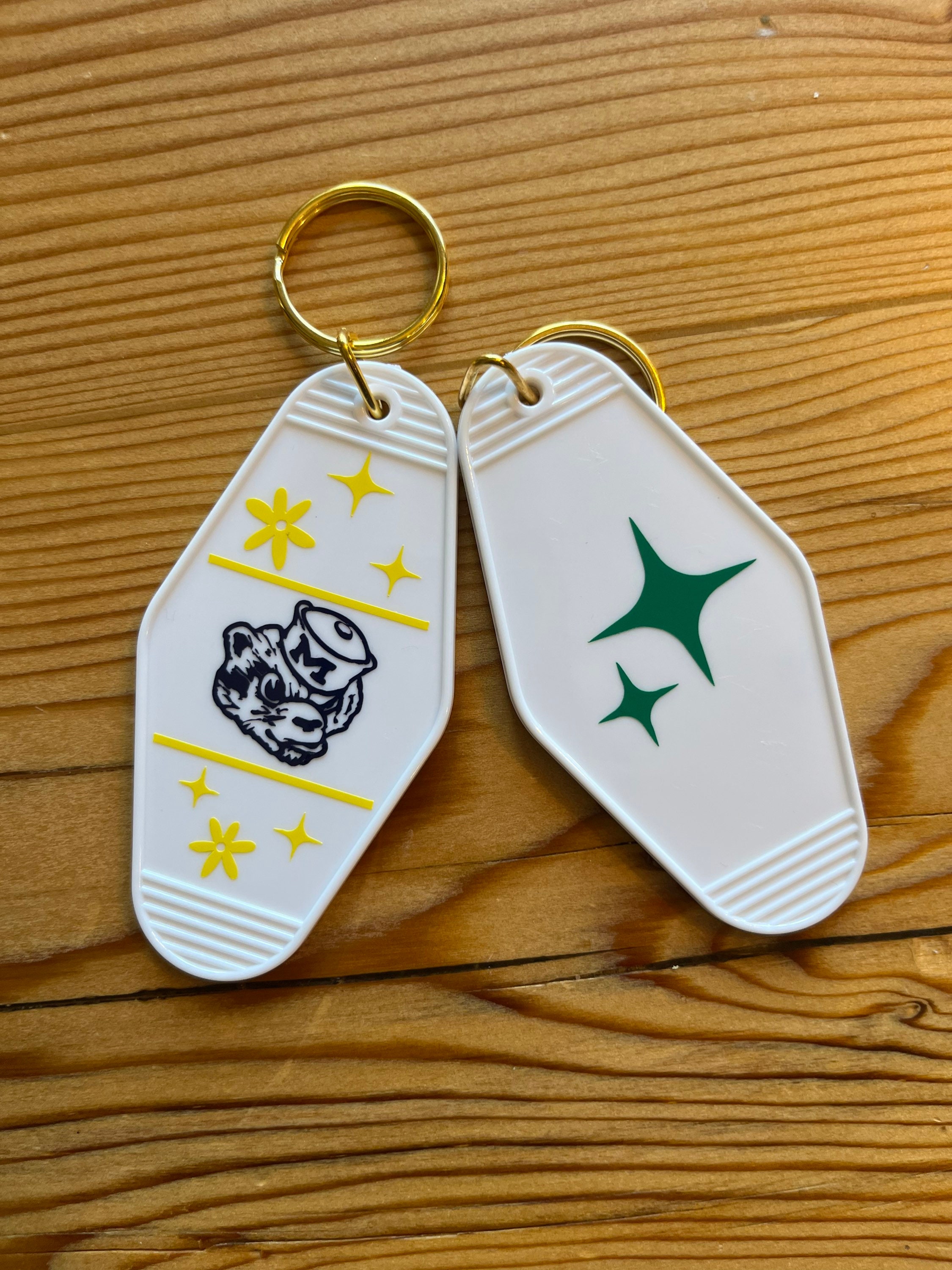 VINTAGE College Logo Motel Key Chains FREE SHIPPING - Etsy