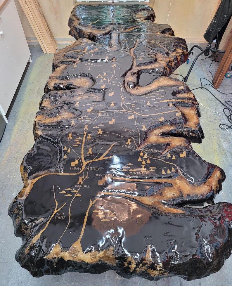 Game of Thrones Dragonstone War Table Replica – Glowing With Fire ...