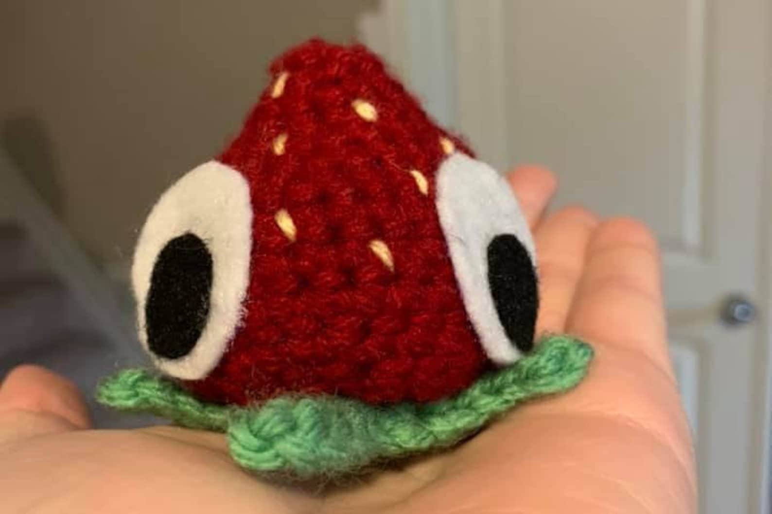 Bugsnax strawberry crochet pattern | Etsy