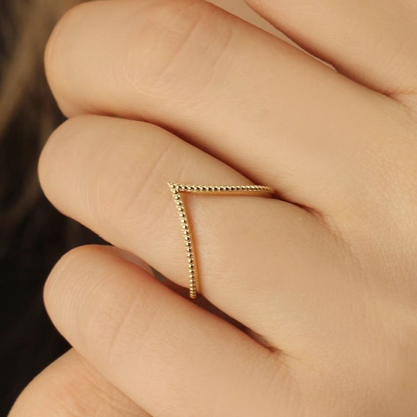 V Shape Ring - Etsy