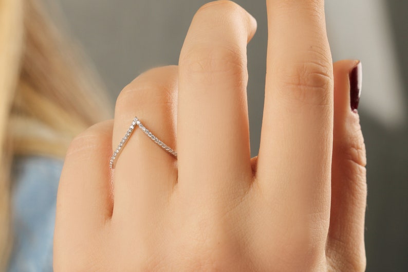 V Shape Diamond Solid Gold Ring V Shape Wedding Band Ring - Etsy