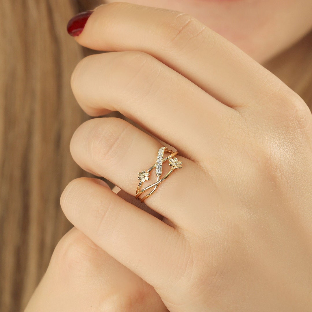 14K Solid Gold Flower Diamond Wedding Ring – Delicate Design - Etsy