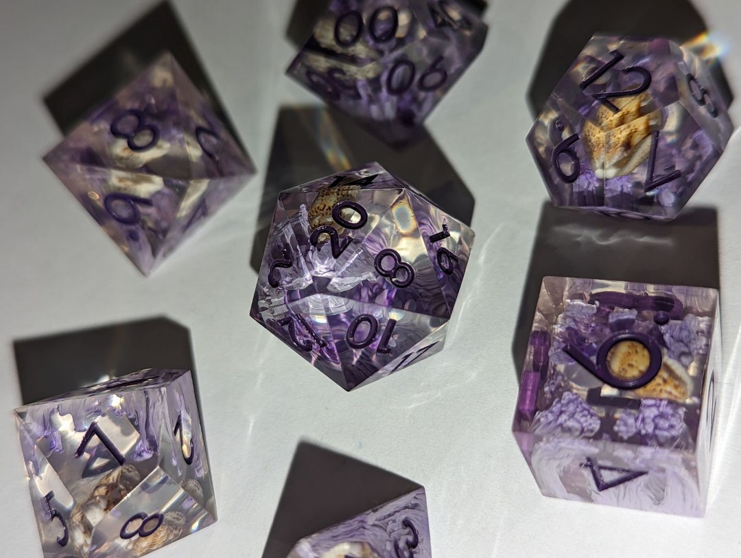 Purple Petri and Shell Dice Set - Etsy