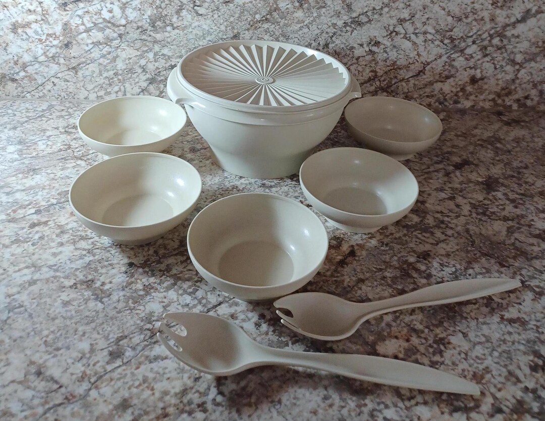 Vintage Tupperware Salad Bowl With Forks 5 Serving Bowls,tupperware ...