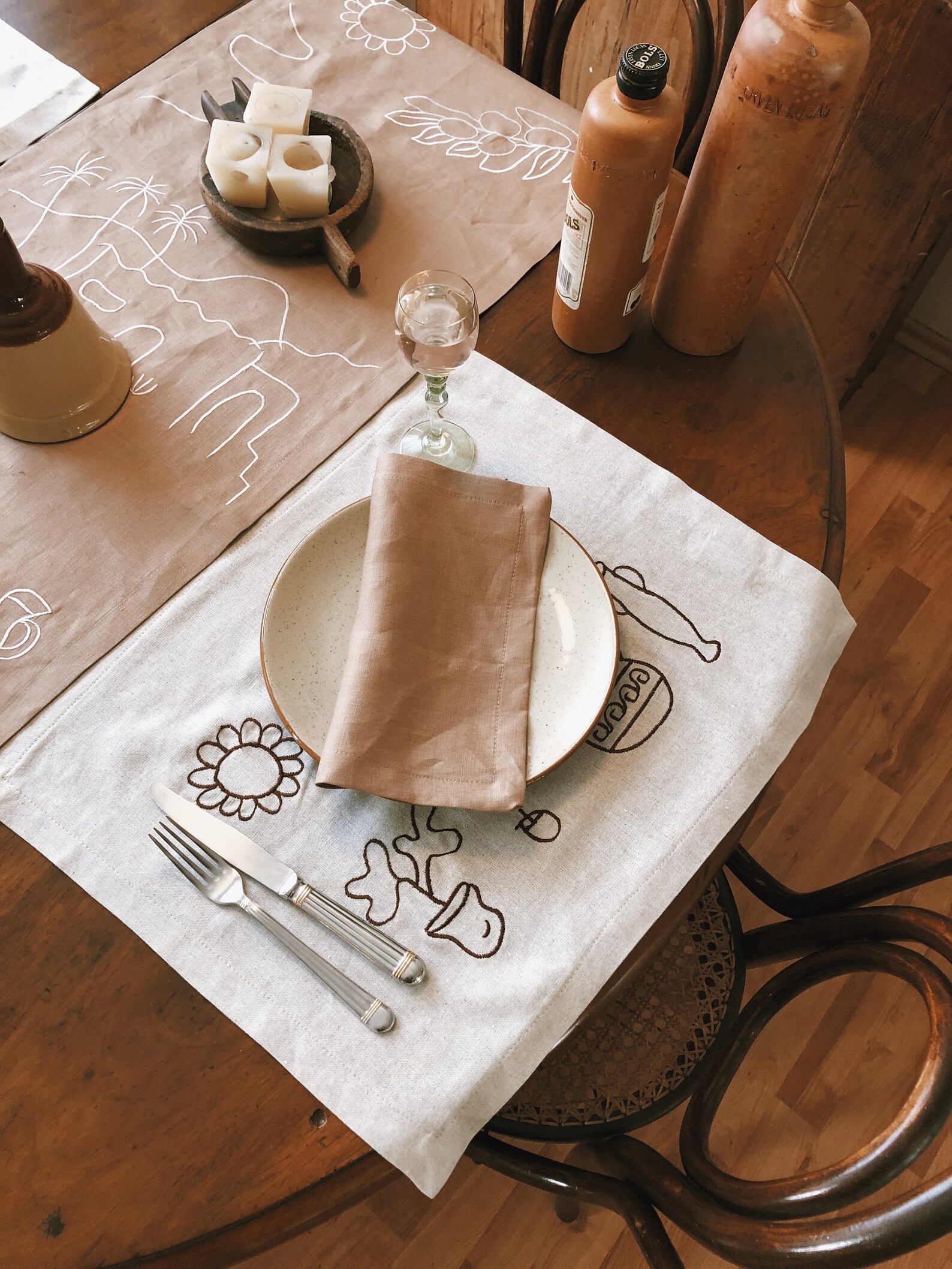 Table Linen Set : Runner, Placemats, Napkins. Embroidery, Light Brown ...