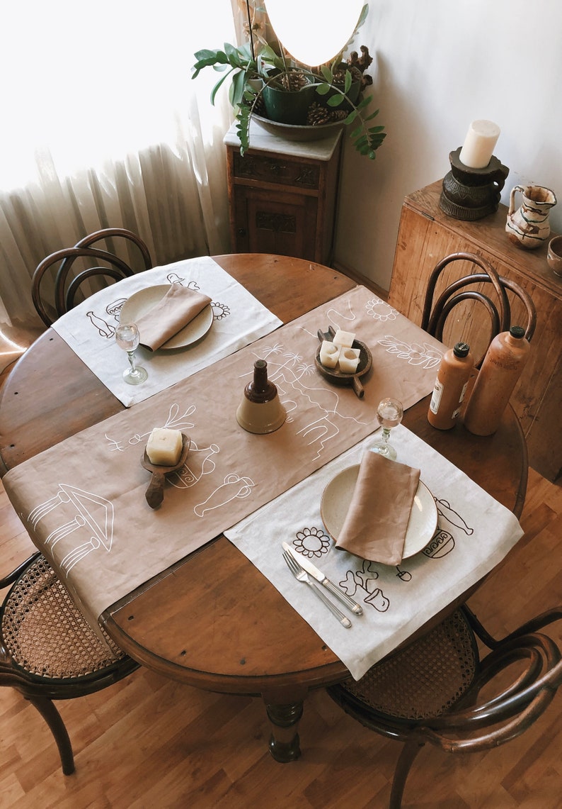 Table Linen Set : Runner, Placemats, Napkins. Embroidery, Light Brown ...
