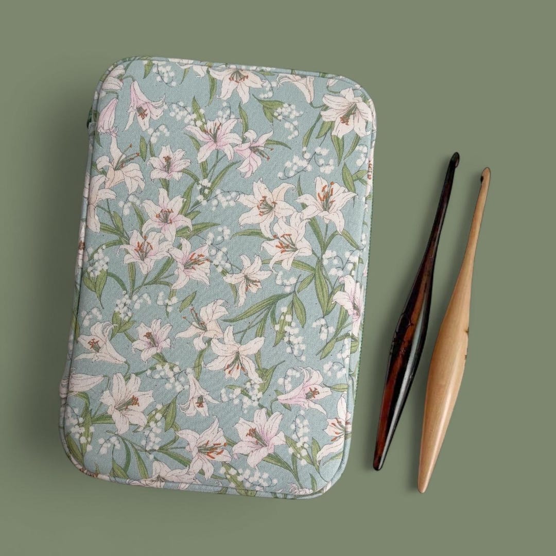 Handmade Green Lily Crochet Hook Case: Furls Clover Zipper Pouch Travel ...