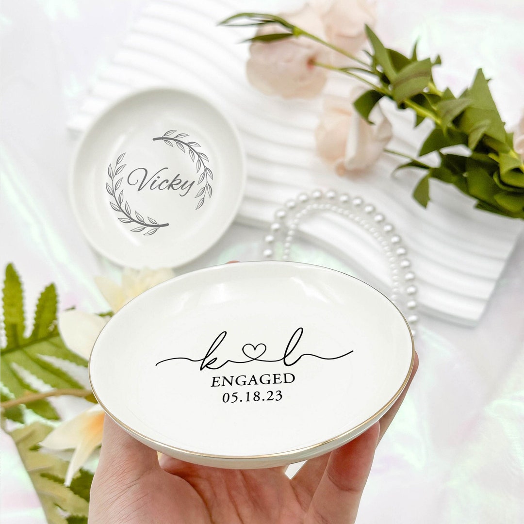 Wedding Gift for Couple, Personalized Engagement Gift, Minimalist Ring ...