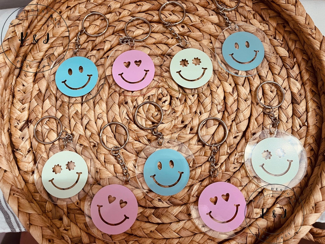 Retro Smiley Face Keychains, Clear Acrylic Keychains, Smiley Face ...
