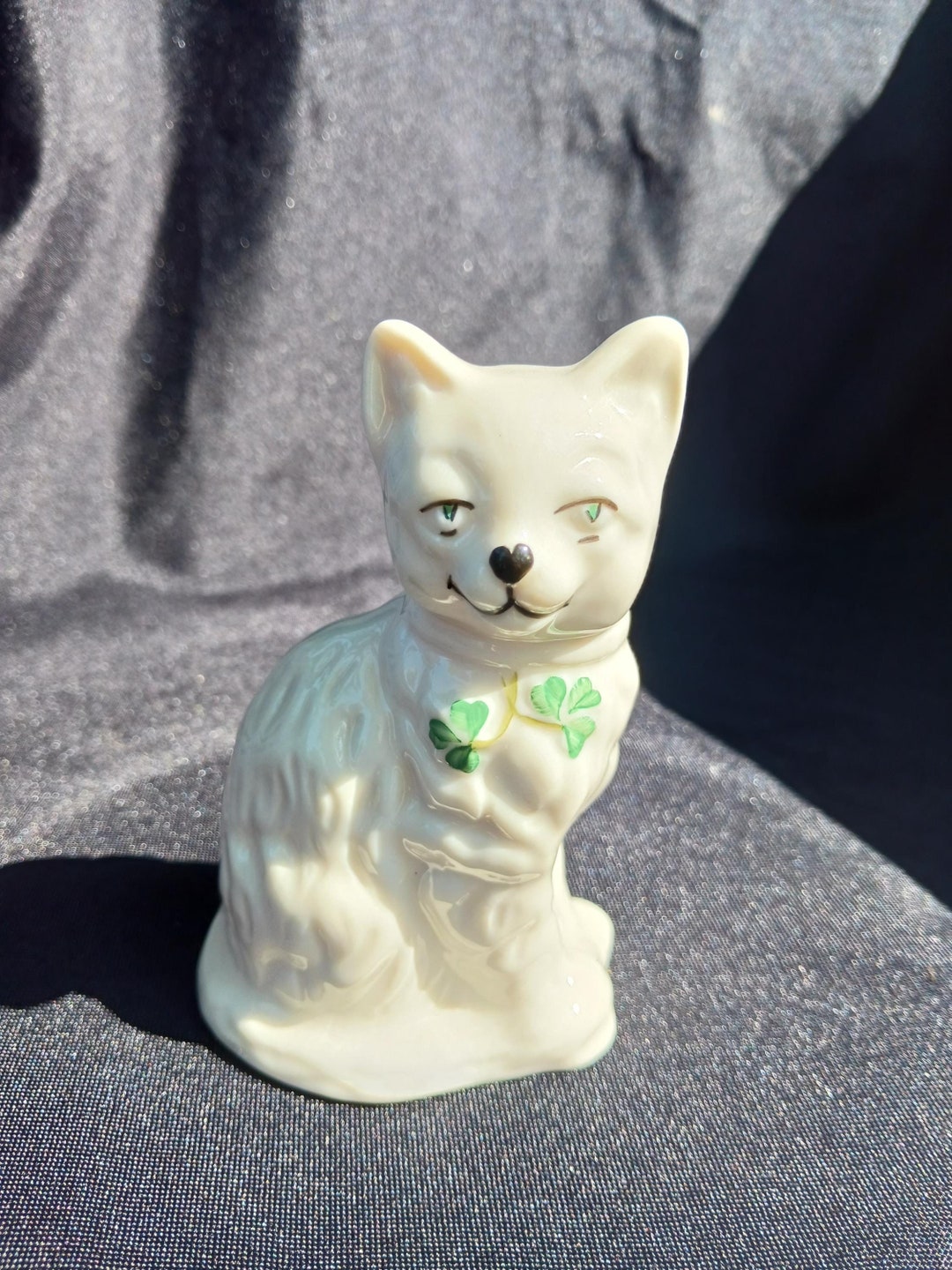Vintage 4" Belleek Quizzical Cat Shamrock Bow Tie Irish Porcelain ...