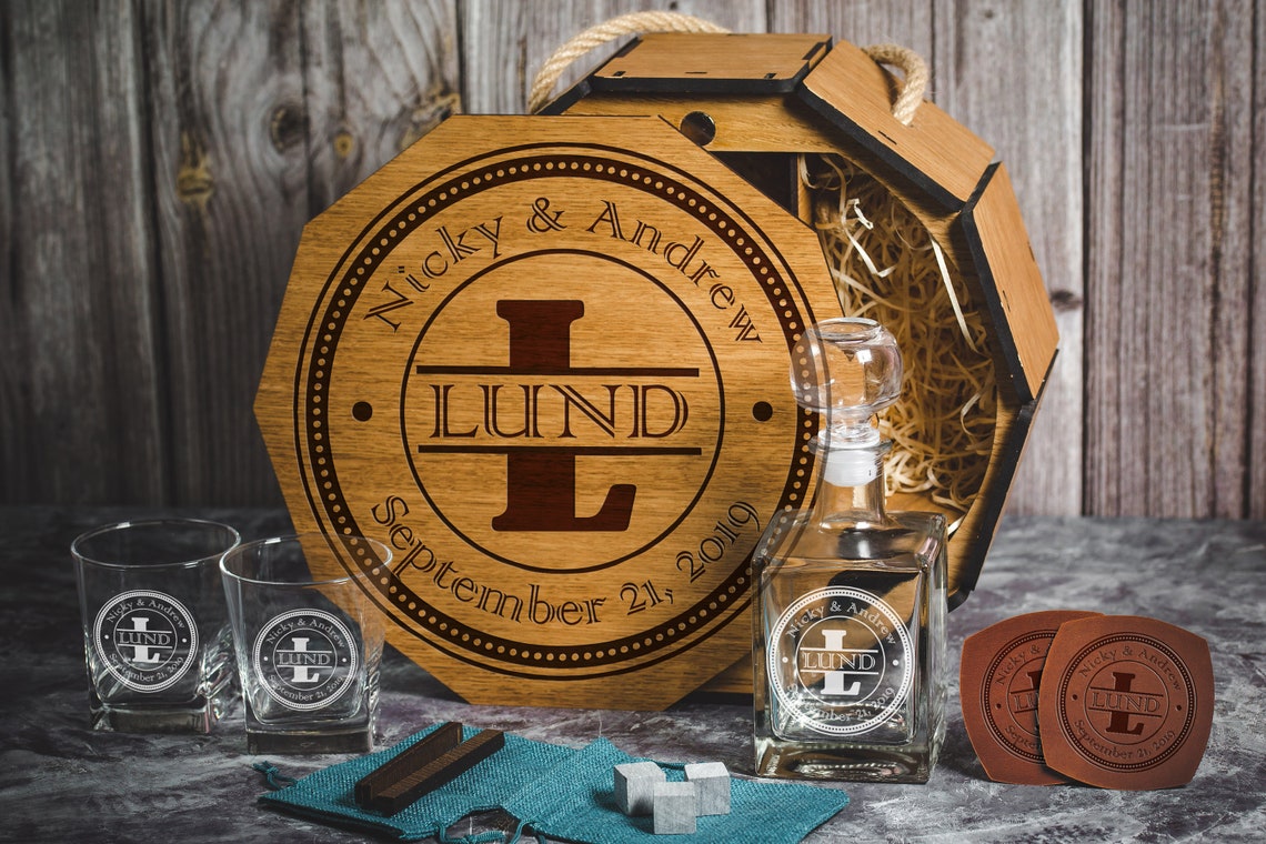 Whiskey decanter set in wooden box set 31 Personalized | Etsy