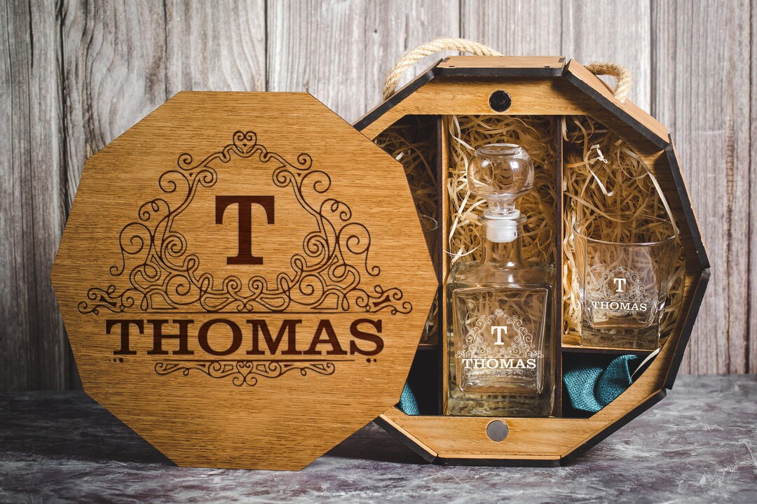 Whiskey Decanter Set in Wooden Box Set 5 Personalized - Etsy