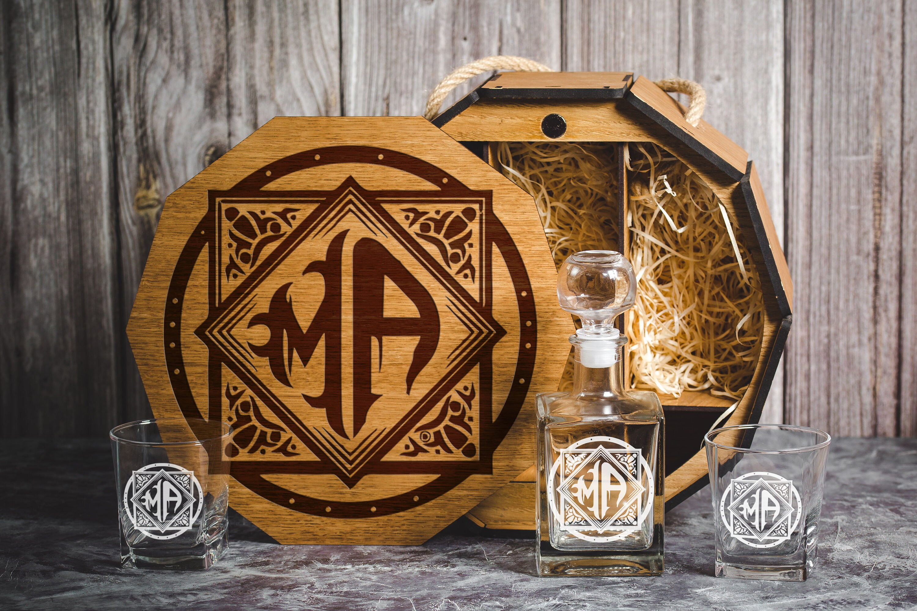 Whiskey decanter set in wooden box set 4 Personalized | Etsy