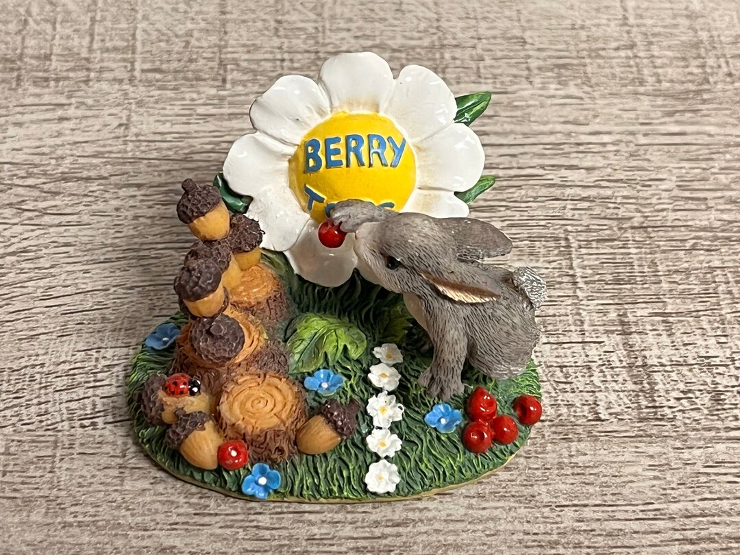 Charming Tails by Fitz and Floyd Teen Tiny the Berry Toss 80/7 - Etsy