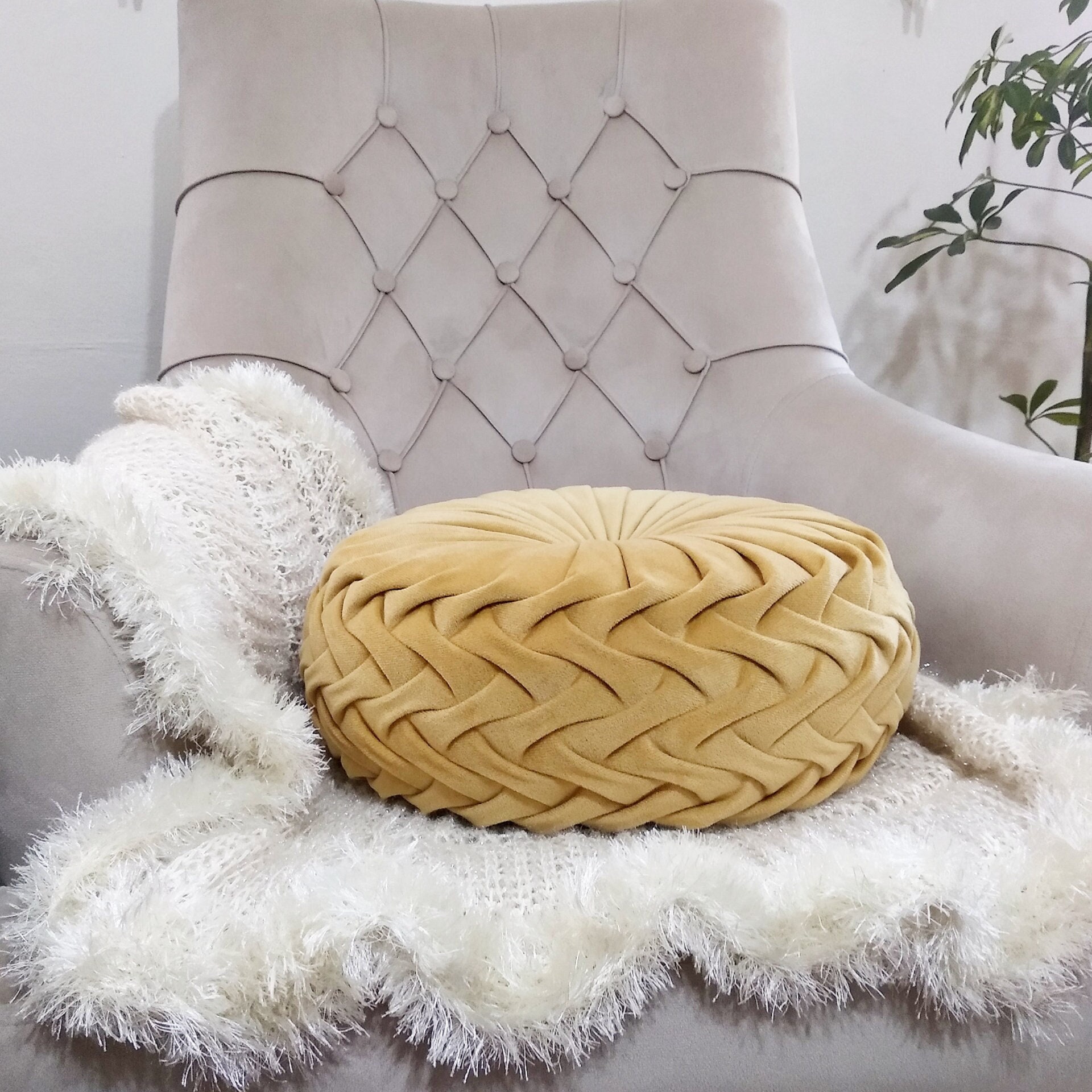 Yellow Round Velvet Decorative Pillow, Throw Velvet Fabric Cushion ...