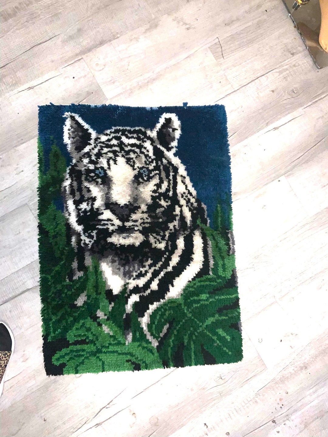 Vintage Blue Eyed White Tiger Latch Hook Rug - Etsy