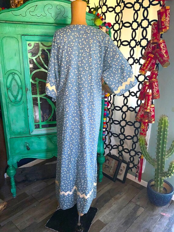 70s Vintage Ric Rac Floral Maxi Zipup House Dress Caf… - Gem