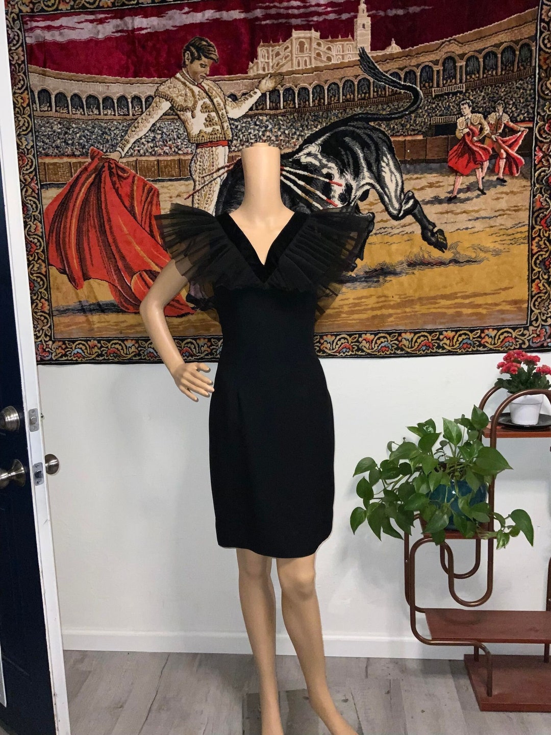 Vintage Black V-neck Tulle Ruffled Detailed Sheath Mini Dress by Susan ...