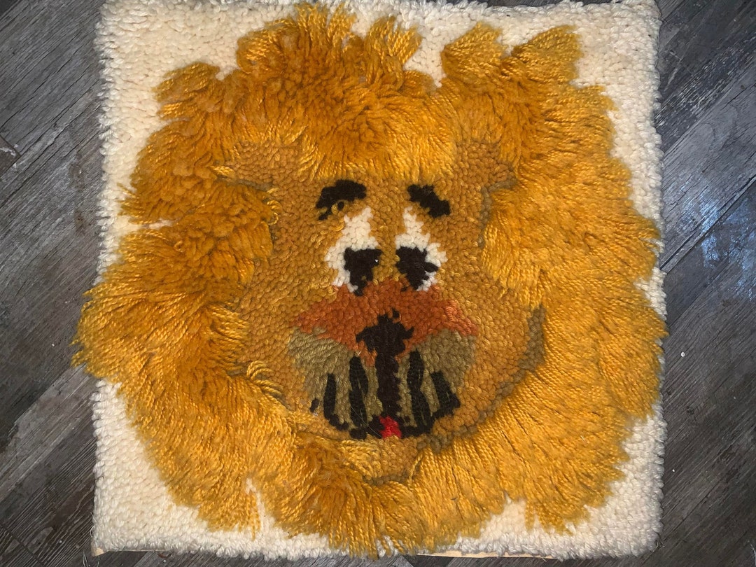 Vintage Lion Latch Hook Wall Hanging: Nursery Decor (18x18) - Etsy