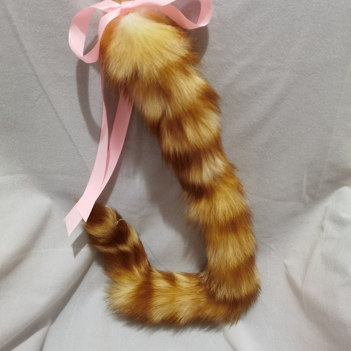 But plug cat tail - holdenhot