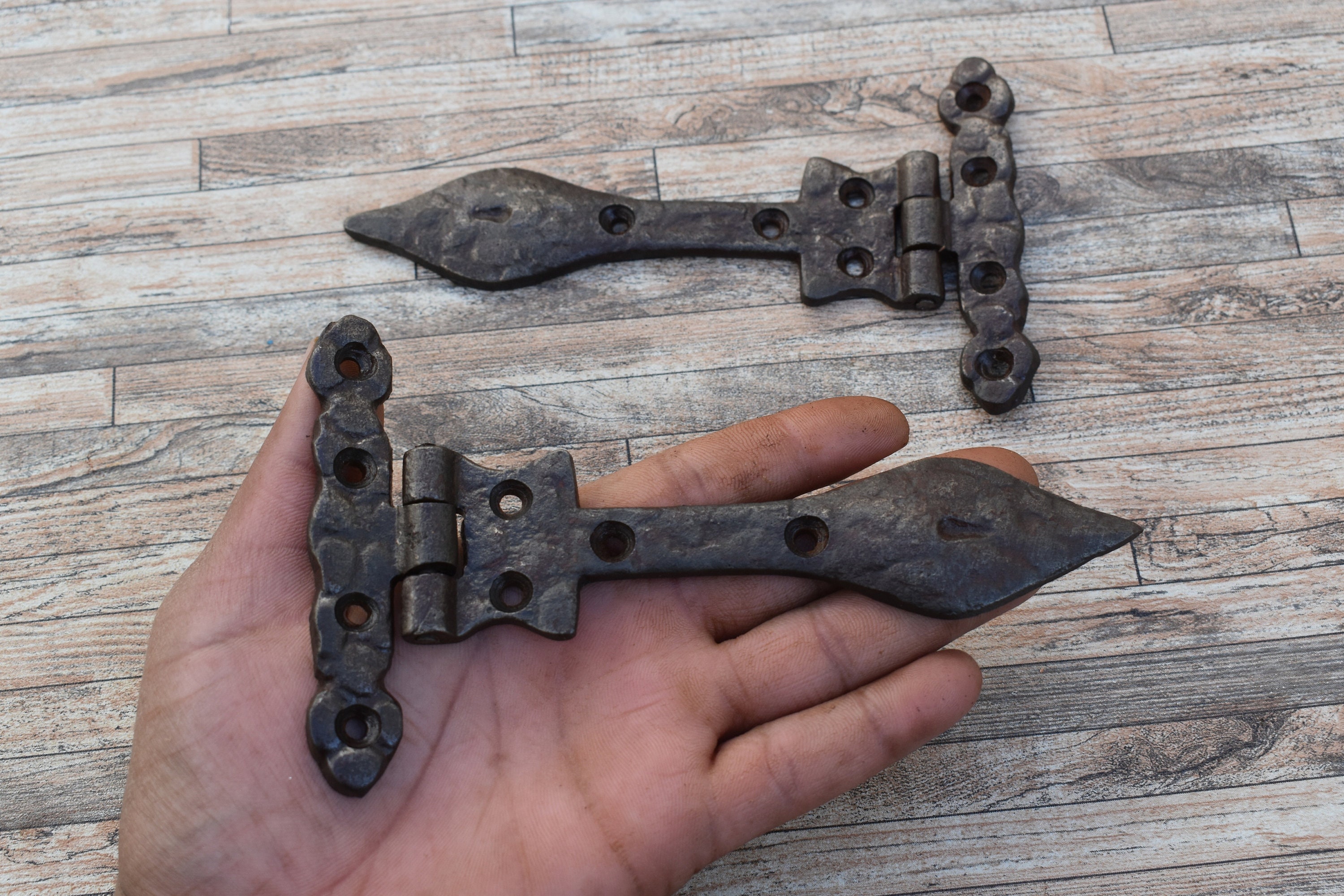 Vintage Cast Iron Gate Hinges (2pcs) - Rustic Door Ornament Farmhouse ...