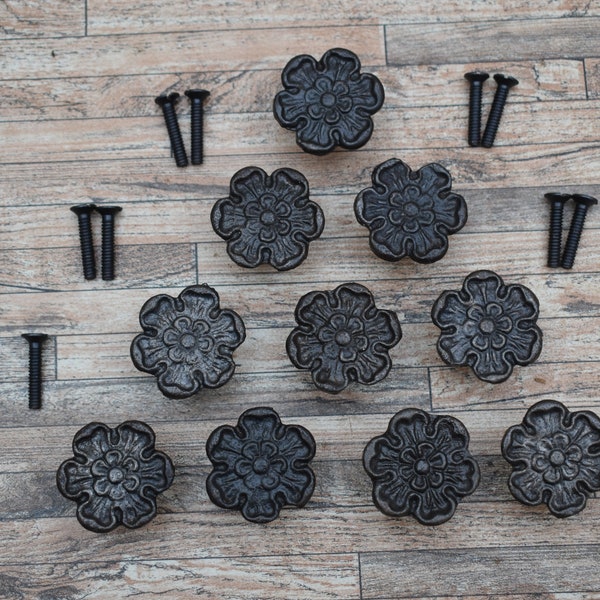 Vintage Knobs and Pulls - Etsy