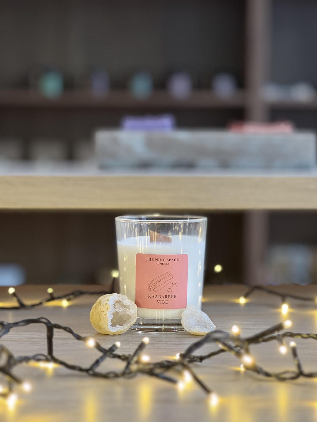 RHUBARB VIBE – Rhubarb Scented Candle With Wooden Wick | Summery ...