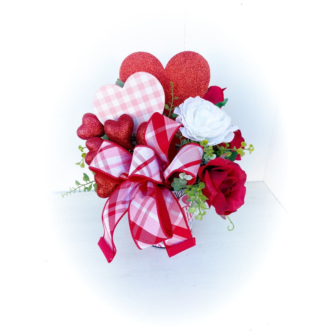 Valentines Day Floral Arrangement, Valentines Day Centerpiece, Table ...