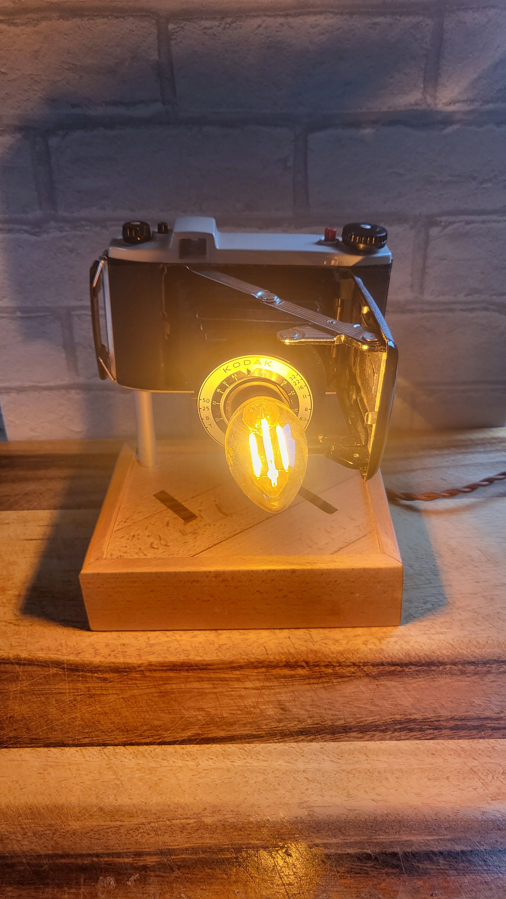 Vintage Camera Lamp - Etsy