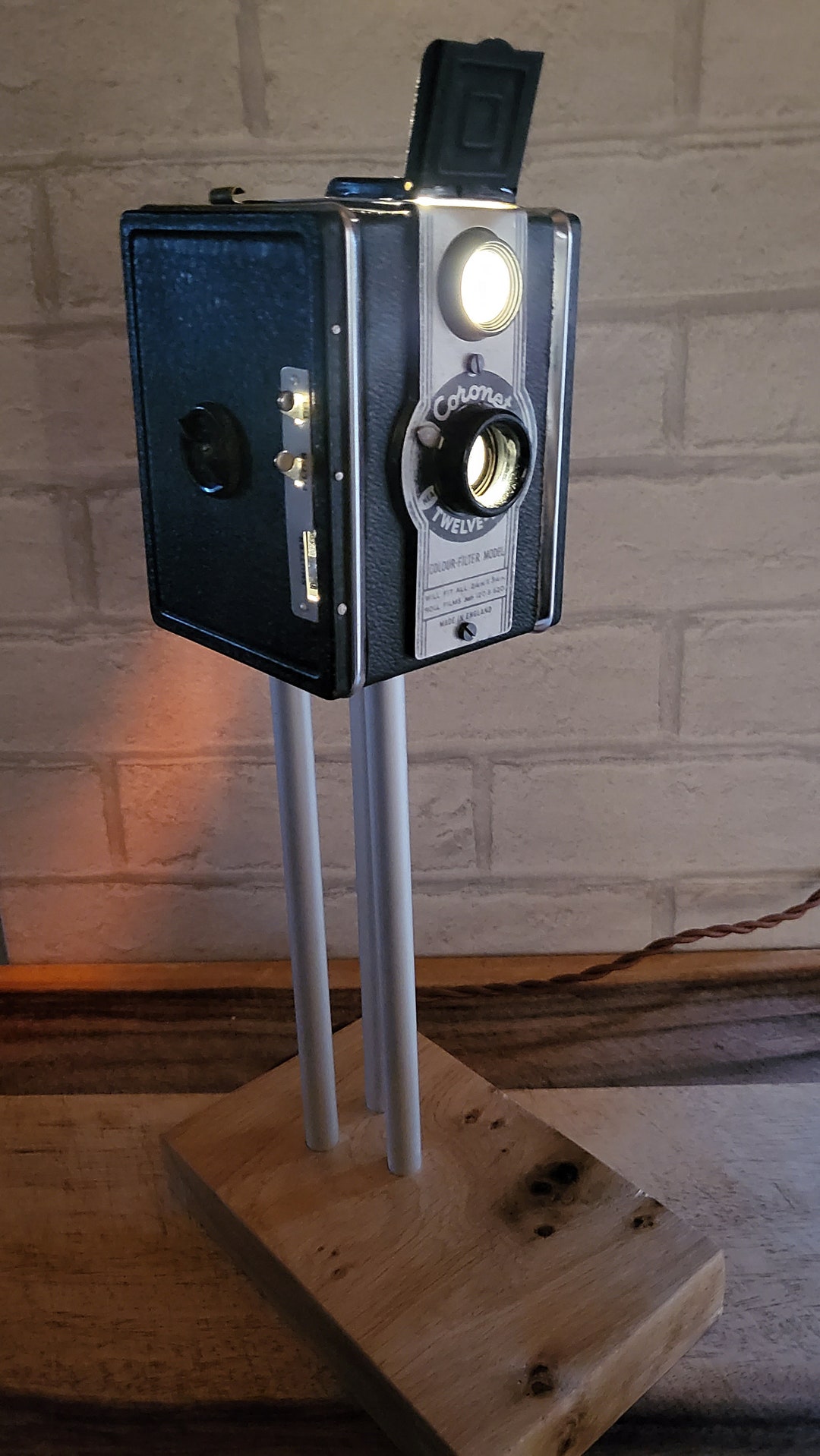 Vintage Box Camera Lamp - Etsy