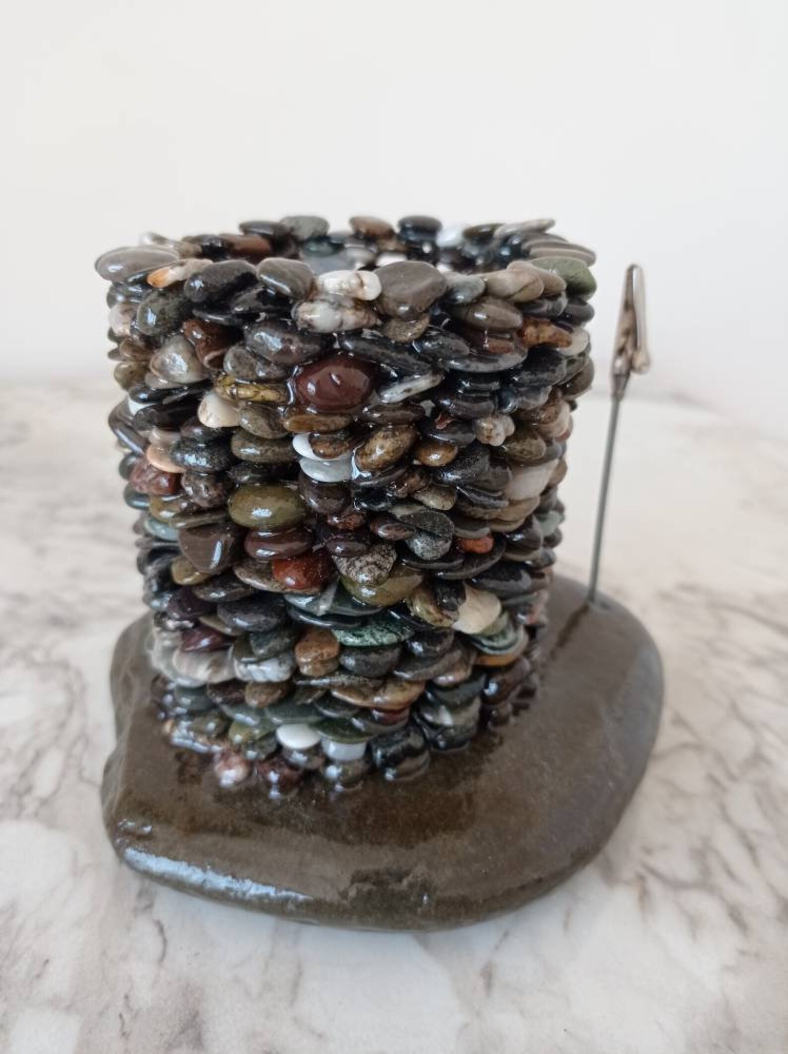 Naturel Stone Pen Holder Coated With Resin and Metal Note Holder Pegs ...