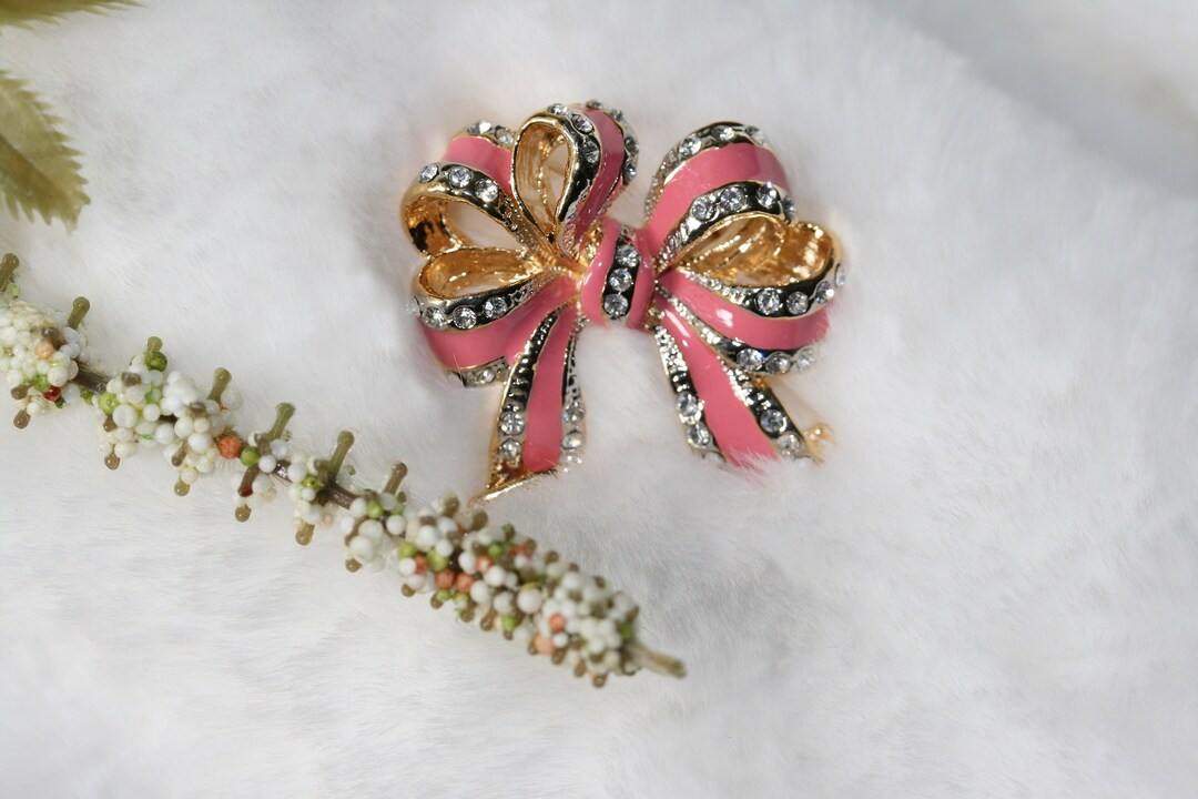 Vintage Holiday Pink Christmas Bow With Rhinestones Brooch/pin - Etsy