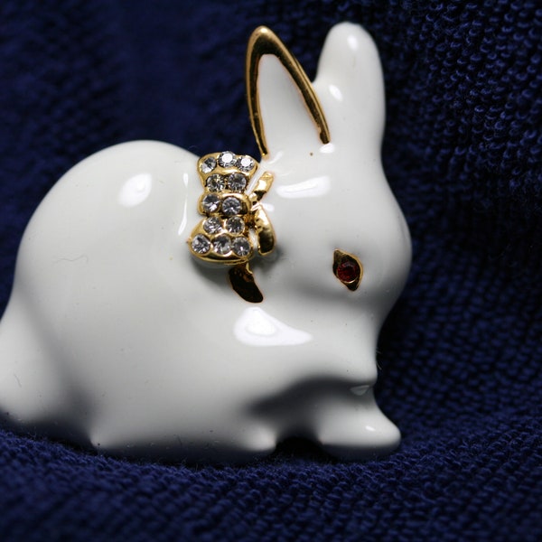 White Rabbit Brooch - Etsy