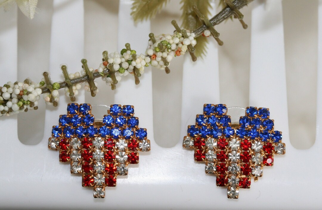 Rhinestone Embellished American USA Flag Heart Stud Earring Gold-tone ...
