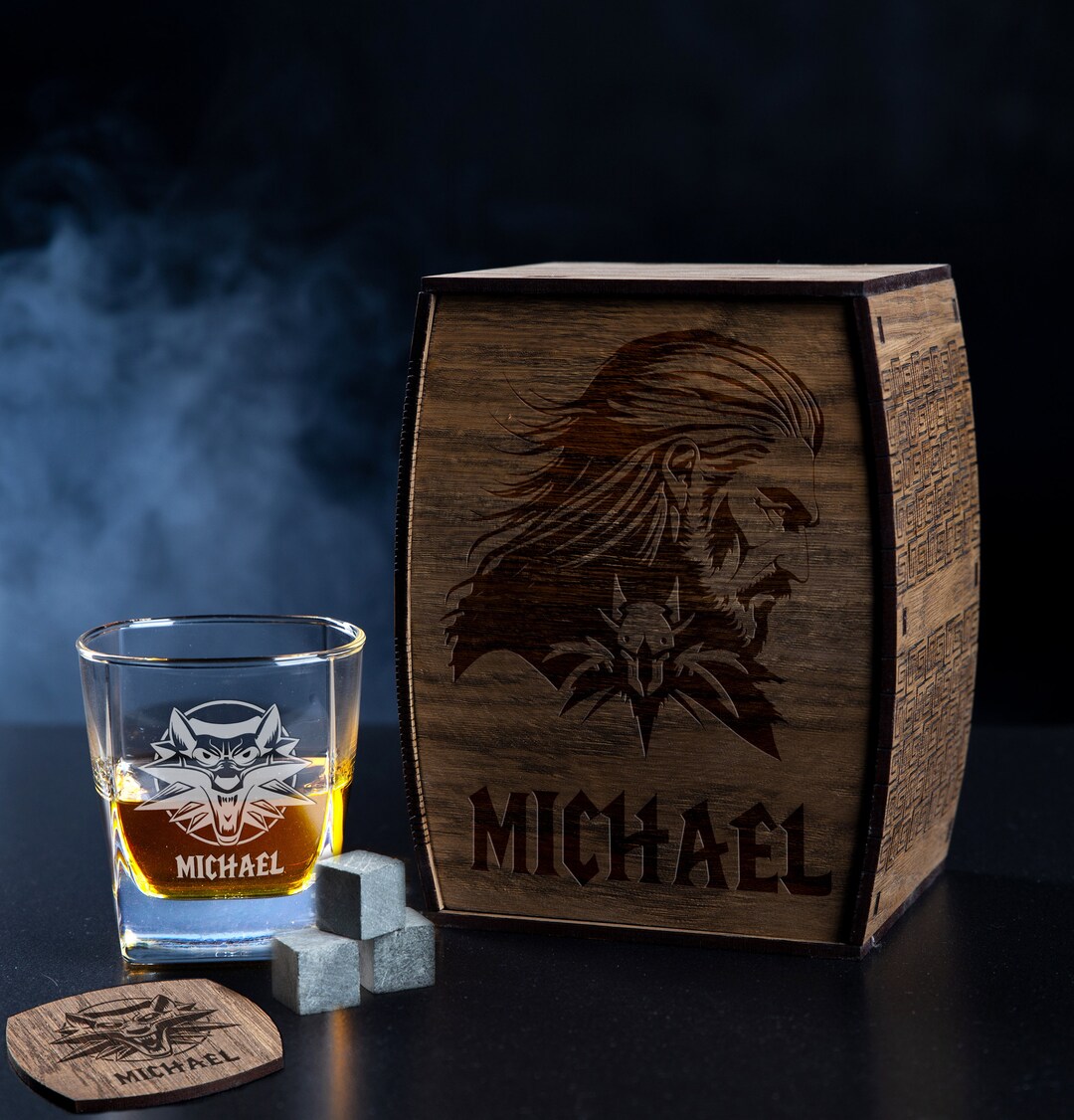 Personalized Whiskey Gift Set - 105 - : Engraved Glass & Oak Box, Gamer ...