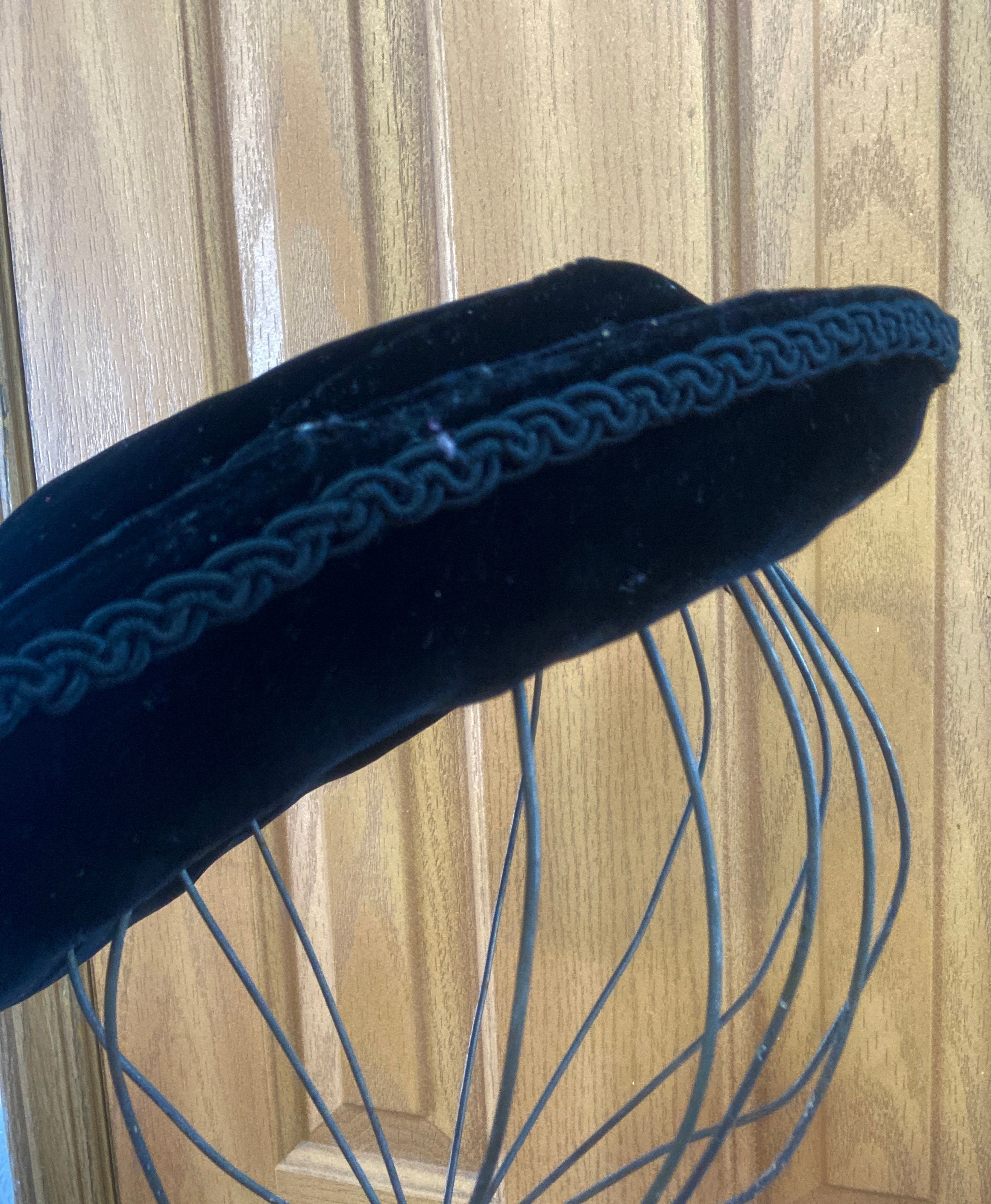 Sweet Vintage Velvet Hat - Etsy