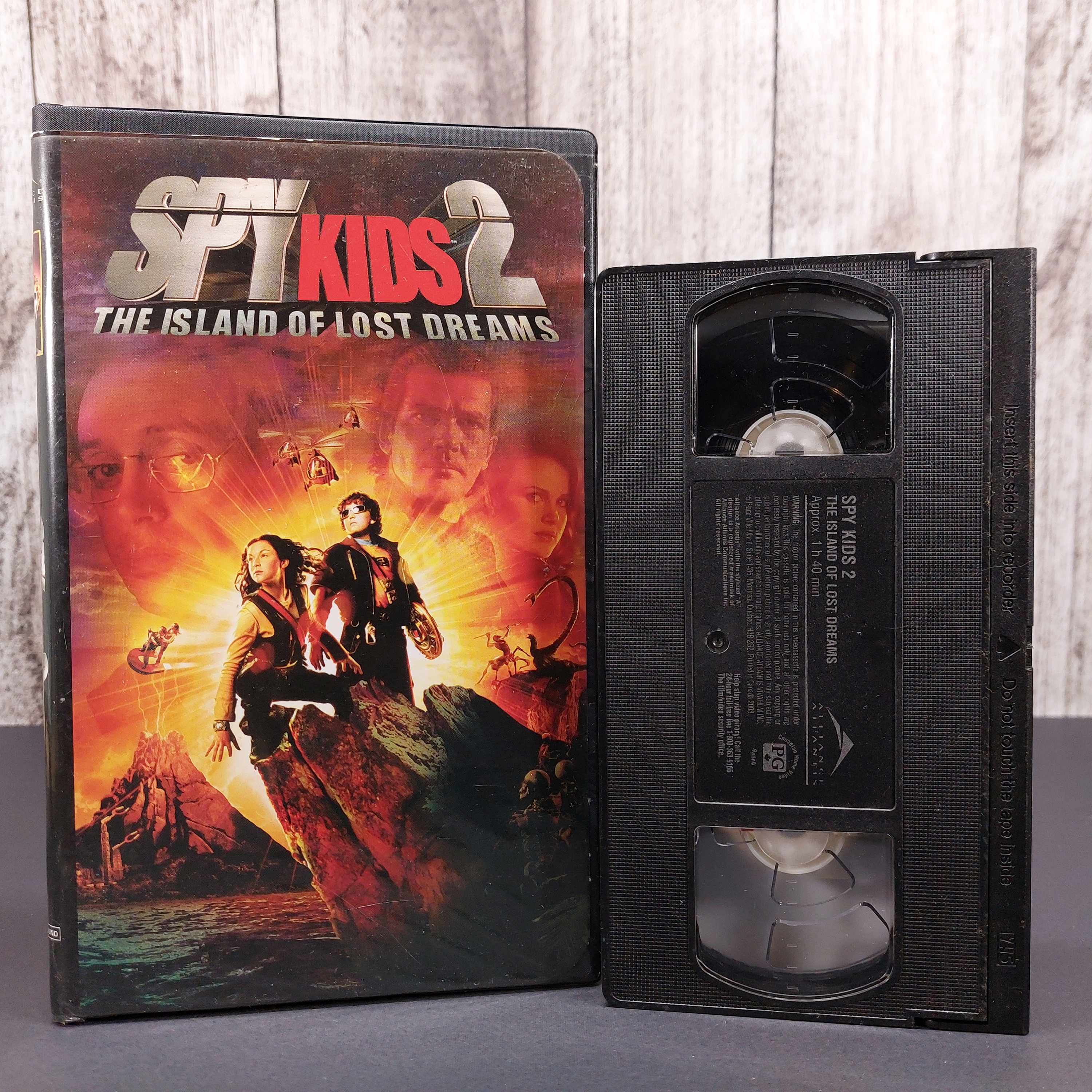 Spy Kids 2 The Island Of Lost Dreams Vhs